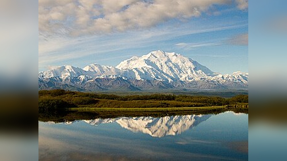 Explore Denali: Ultimate Guide to Alaska’s Majestic Peak