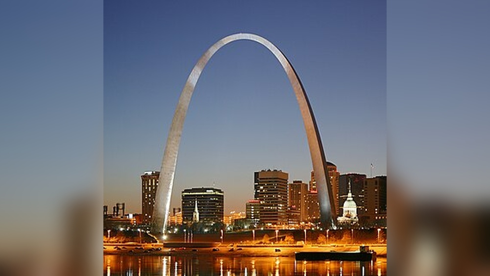 Explore the Gateway Arch: St. Louis Icon & Historic Landmark